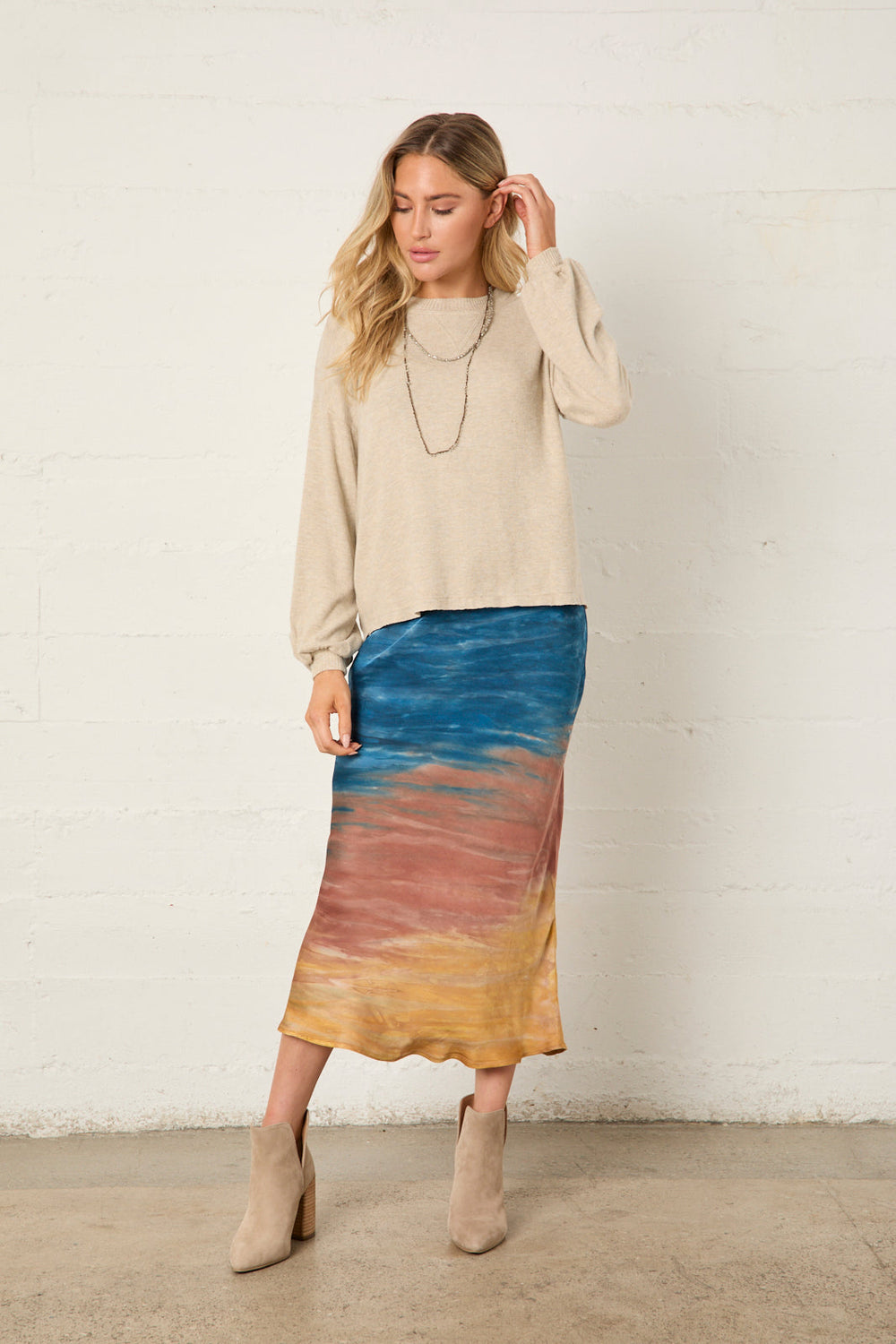 SUNDoWN LOUNGE – River and Sky